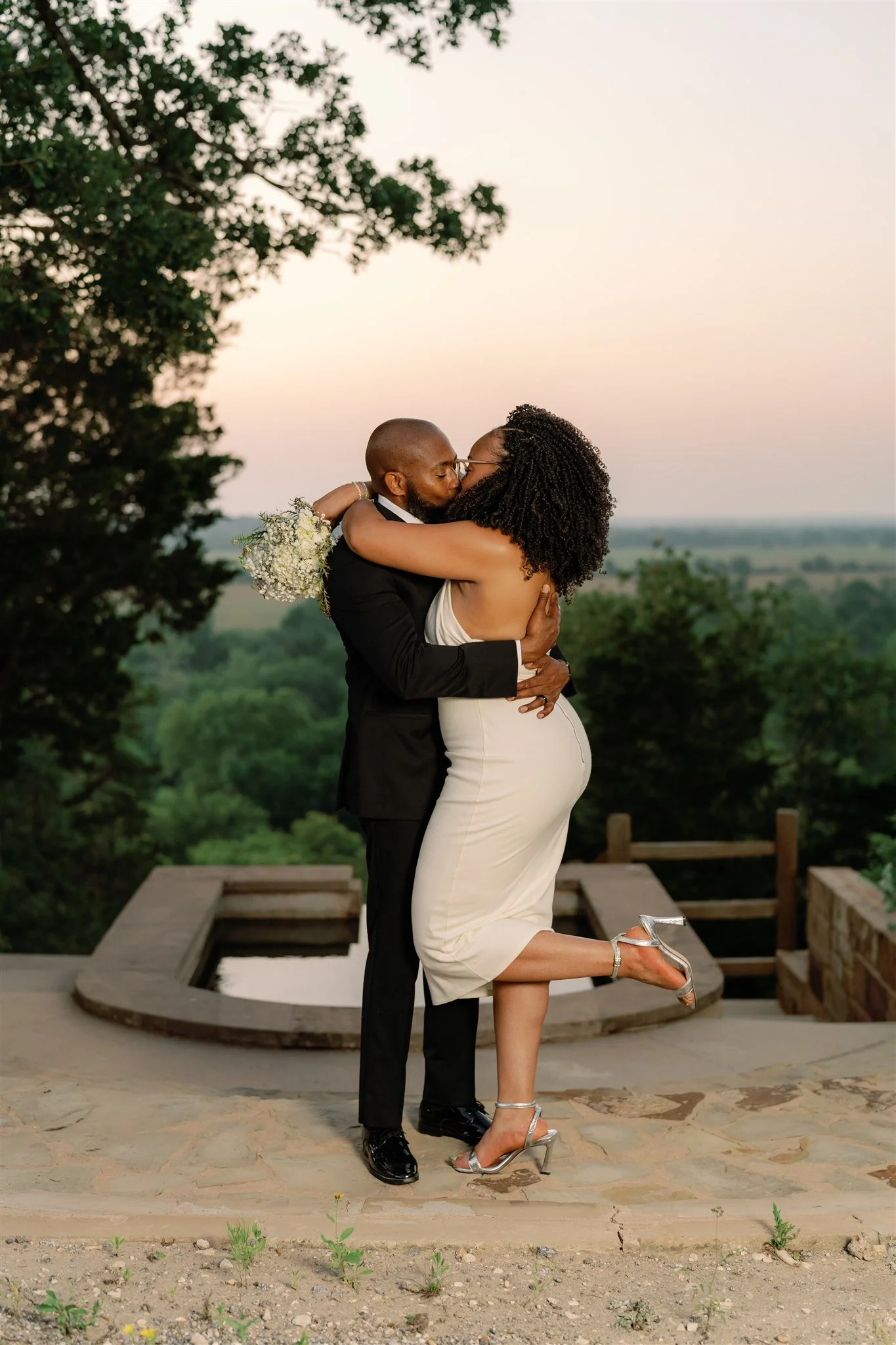 Eloping in Austin with Epic Photos: Why Shiraz Garden is Perfect for ...
