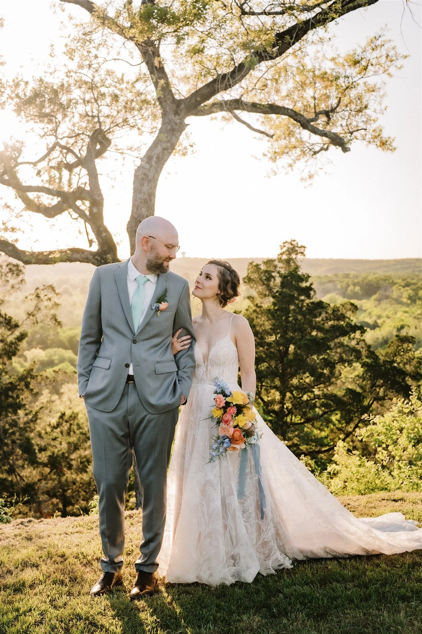 Garden Wedding full of Spring Colors and Pastel Blooms - Spring Hill ...