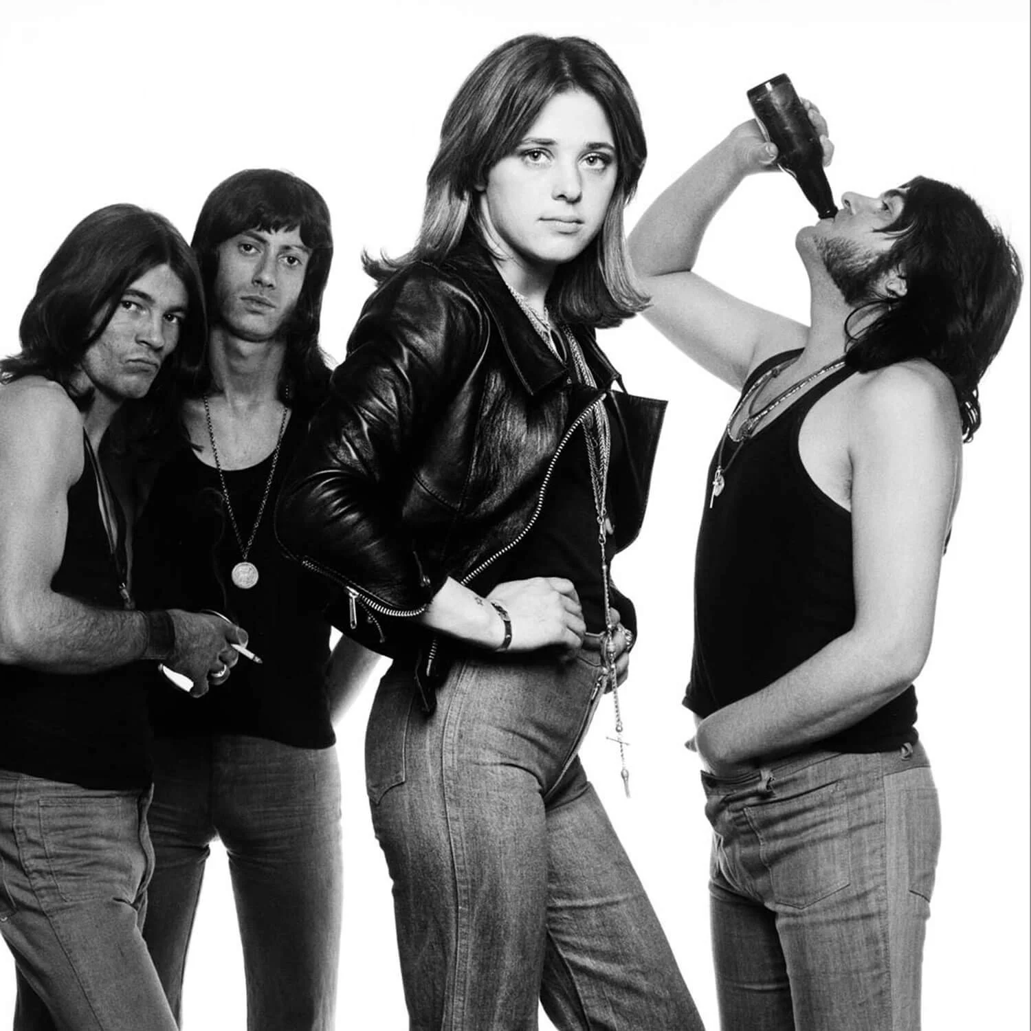 On This Day 03/12/1972 Suzi Quatro — Cardiff Live