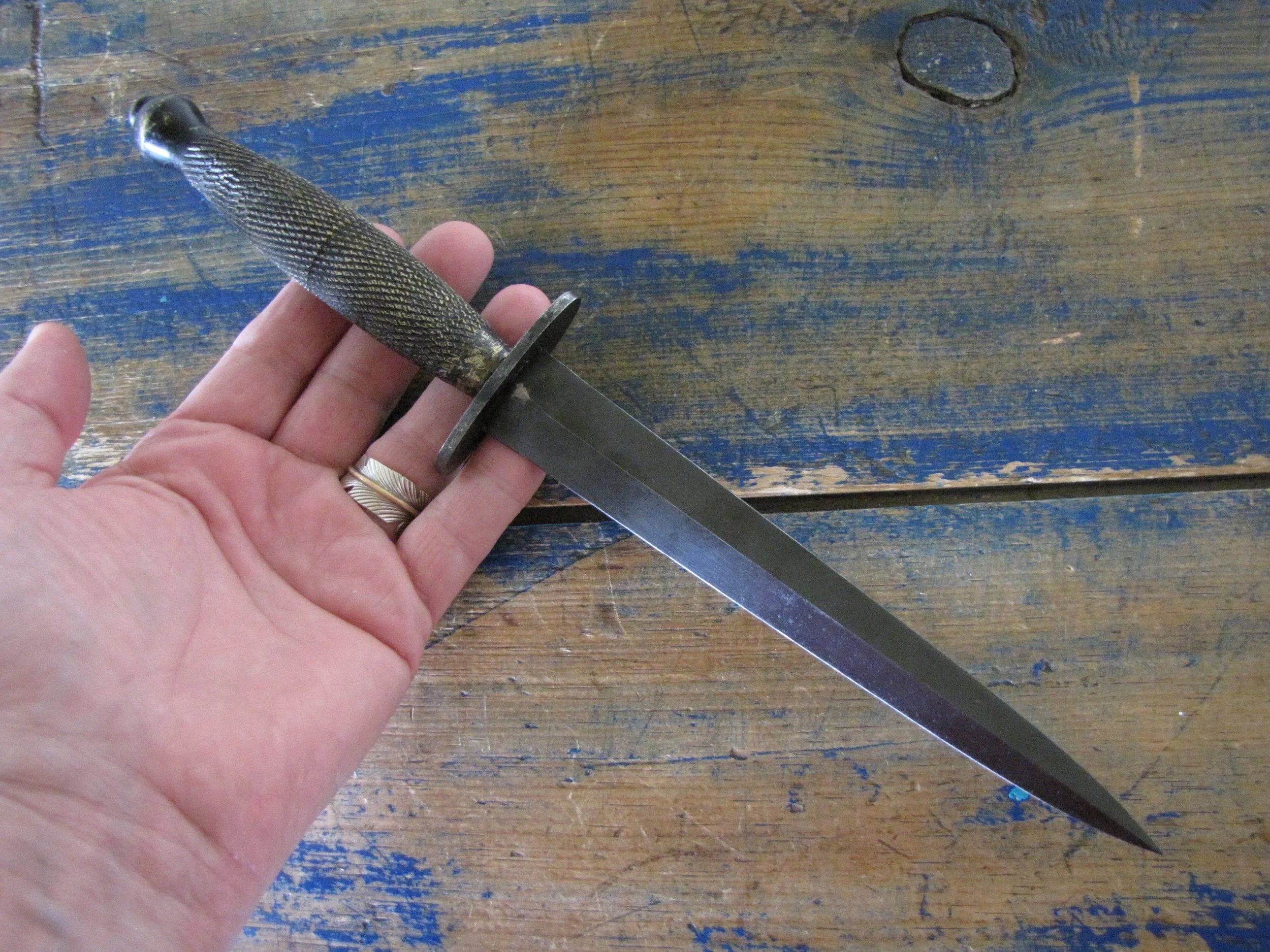 #00732 — The Fairbairn Sykes Fighting Knife