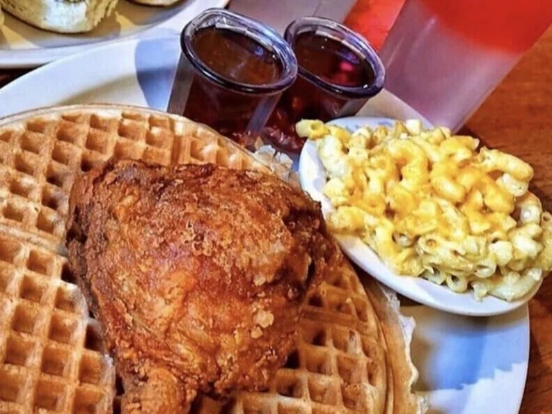 Sam Lundquist | Pastor & Writer