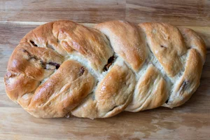 Spiced Apple and Pecan Stuffed Vegan Challah — 86 Eats