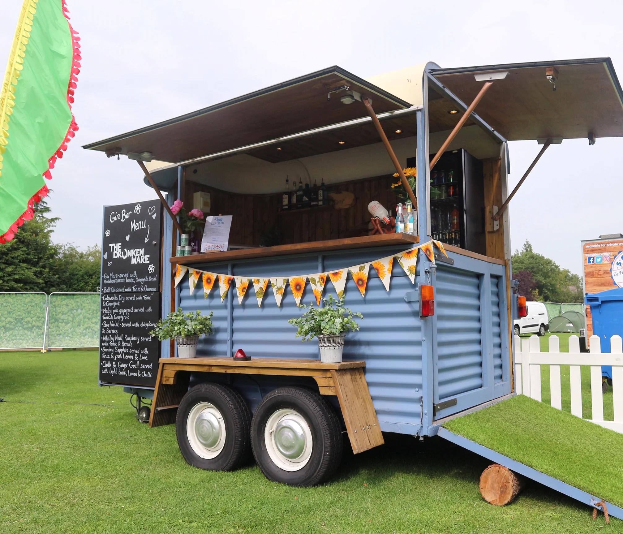 Post - Mobile Bar Hire | The Drunken Mare