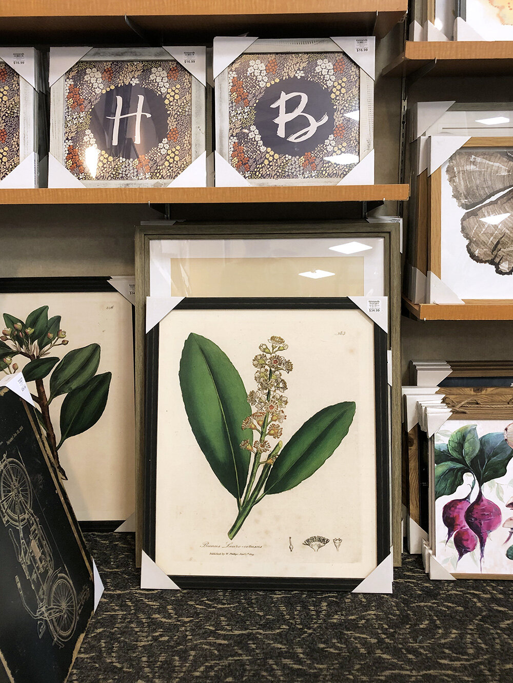 How to Style a Simple Charming Vignette with Home Made by Carmona ...