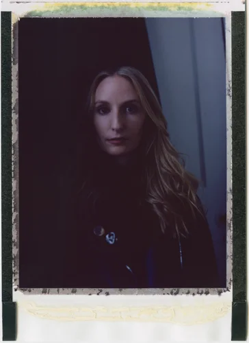 Cate Dingley — About