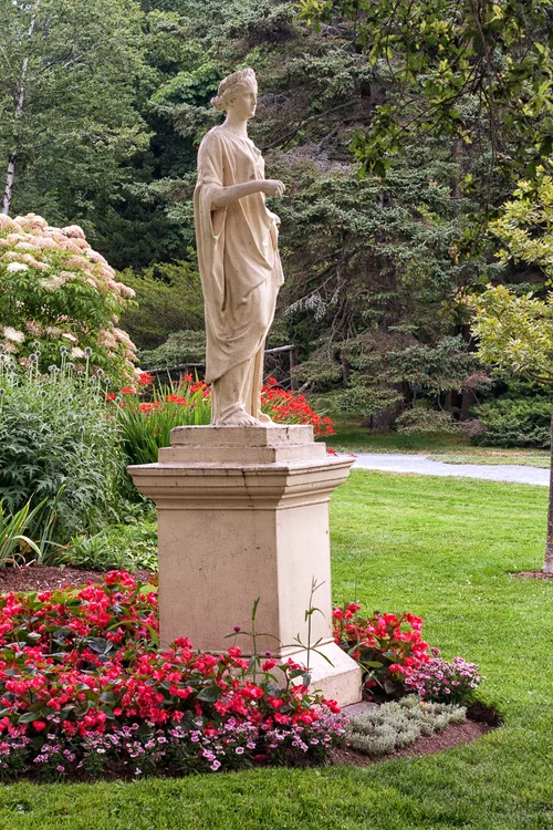 Garden Features — Friends of the Public Gardens