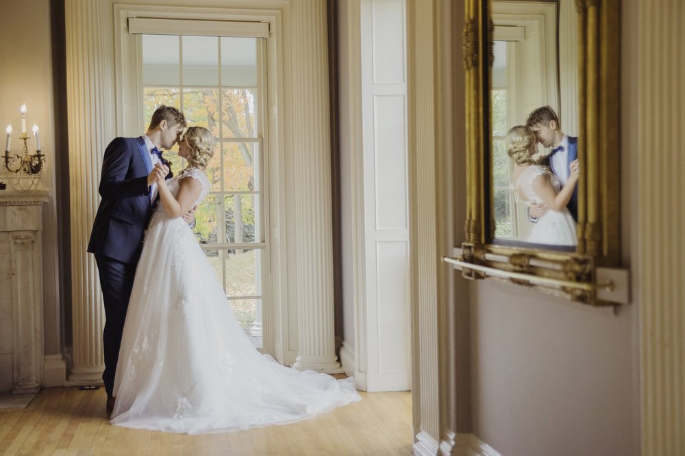 13 Romantic Tracks to Listen to When Choosing Your First Dance Song