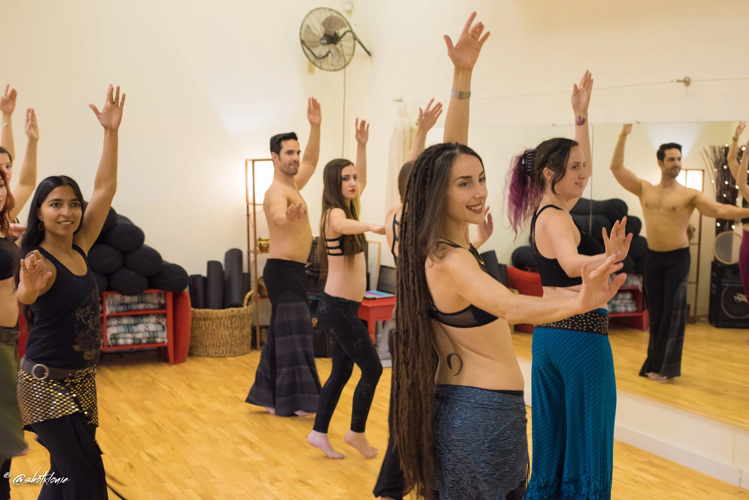 Weekly Class Registration — April Rose | Bellydance Teacher & Performer