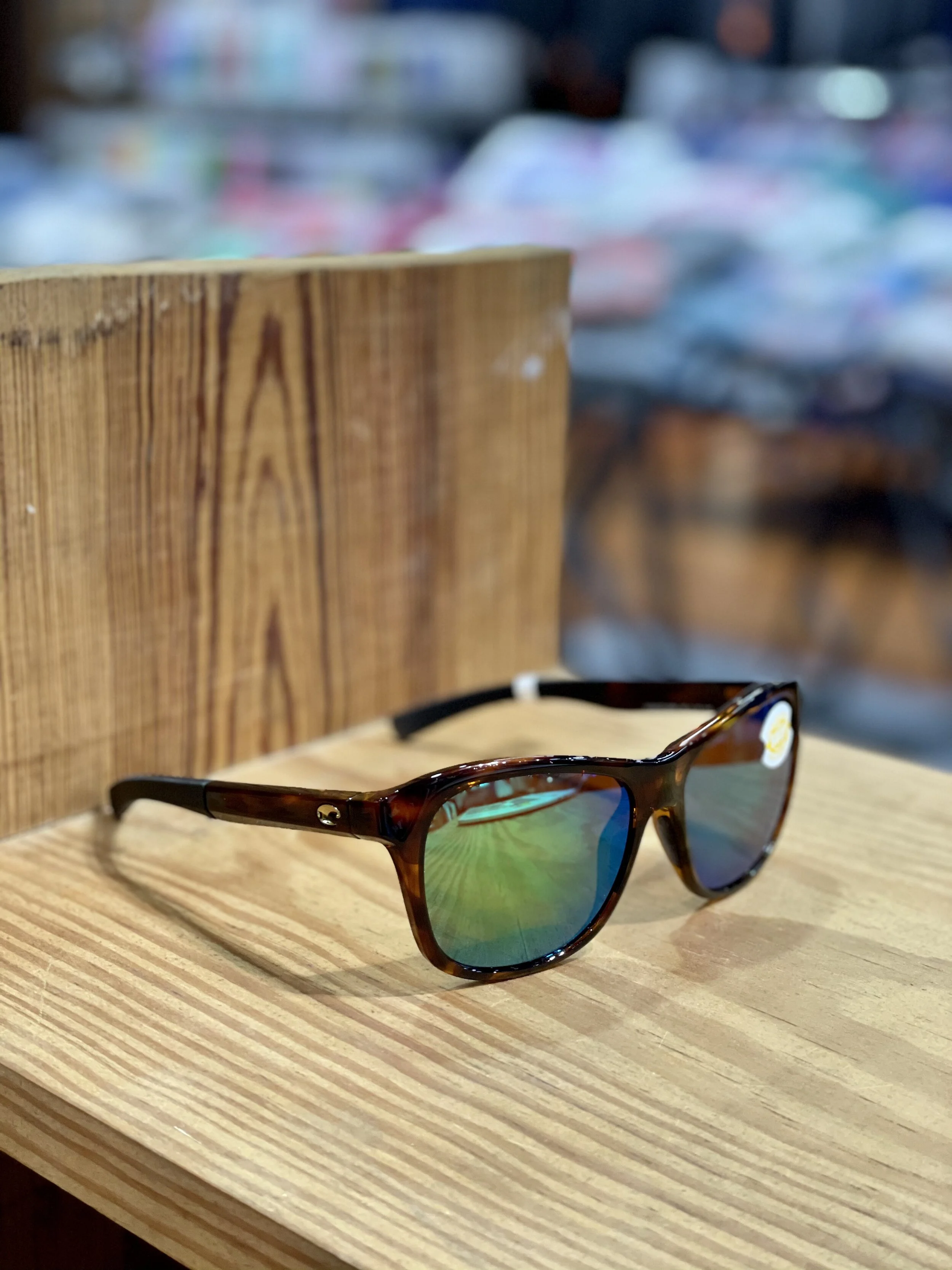 Joseph's Clothier — Costa Del Mar Sale