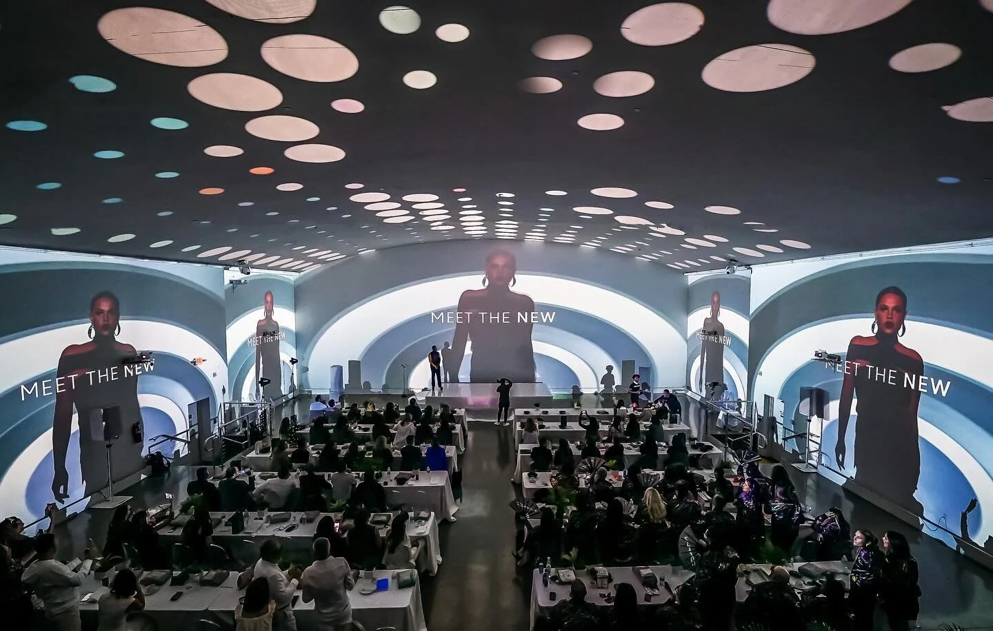 Incredible Projection Mapping Technology with United Projection at The ...