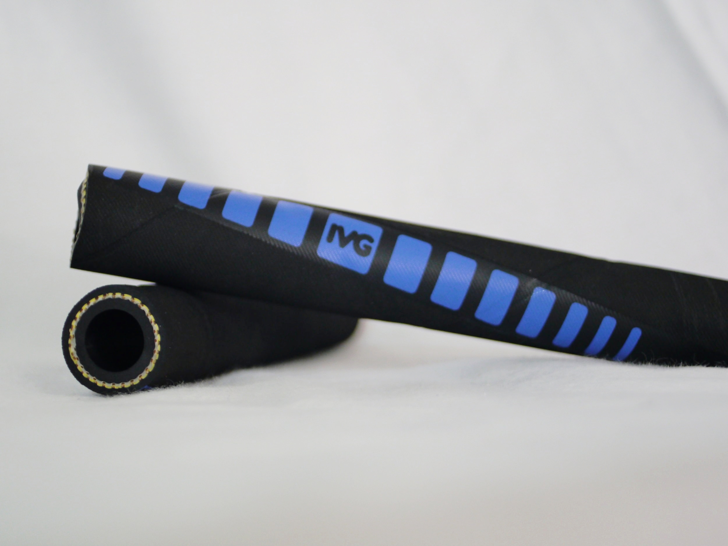 Mandrel Built Rubber Hose — Cougar Hose