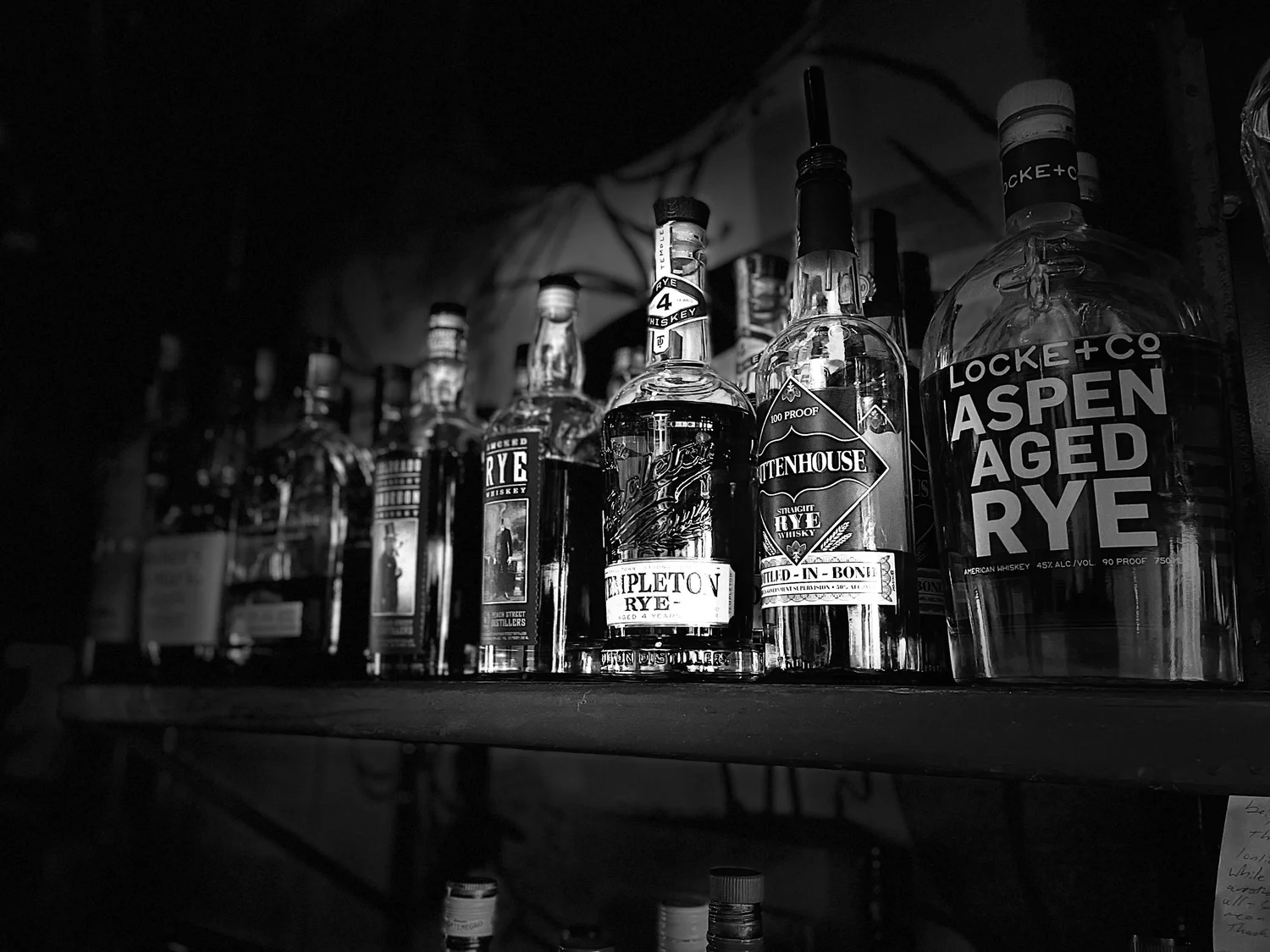 Hazel - Art. Bar. Community.