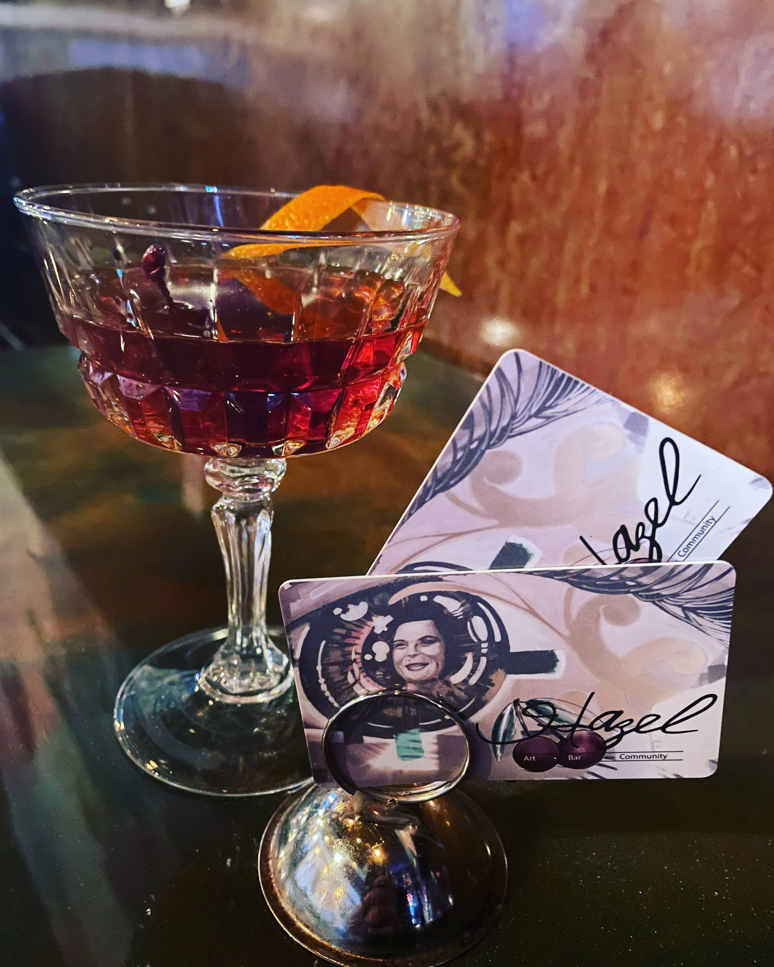 Hazel - Art. Bar. Community.