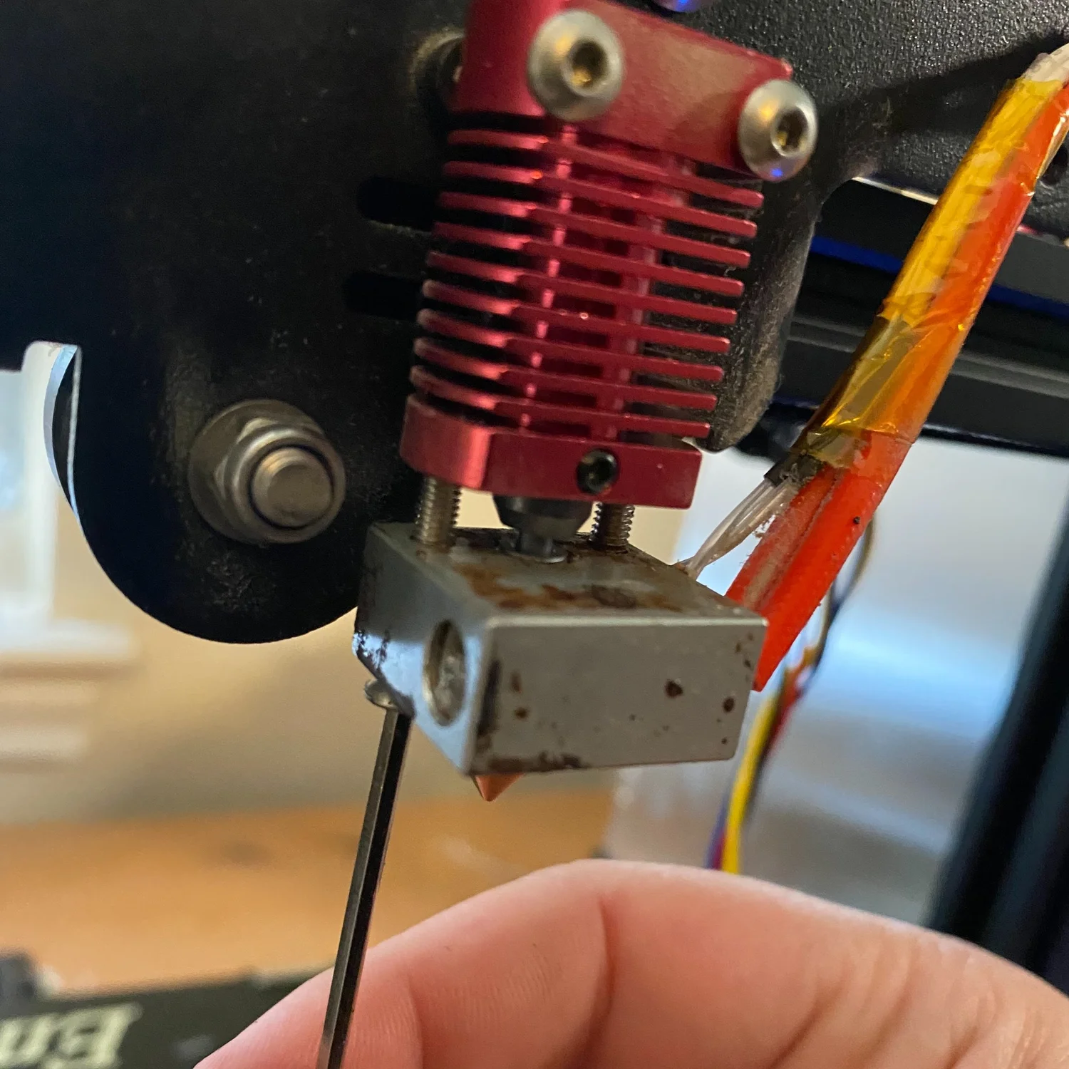 Installing a Bimetallic Heat Break on a Creality 3D Printer Hot End ...