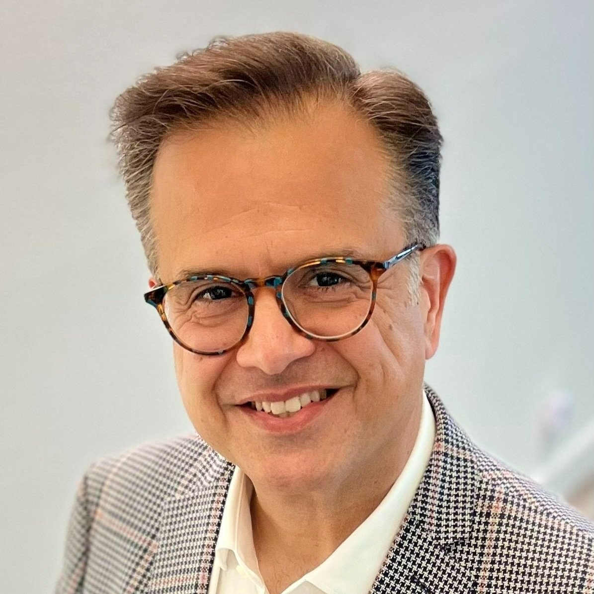 Gregory Gates's Instagram, Twitter & Facebook on IDCrawl