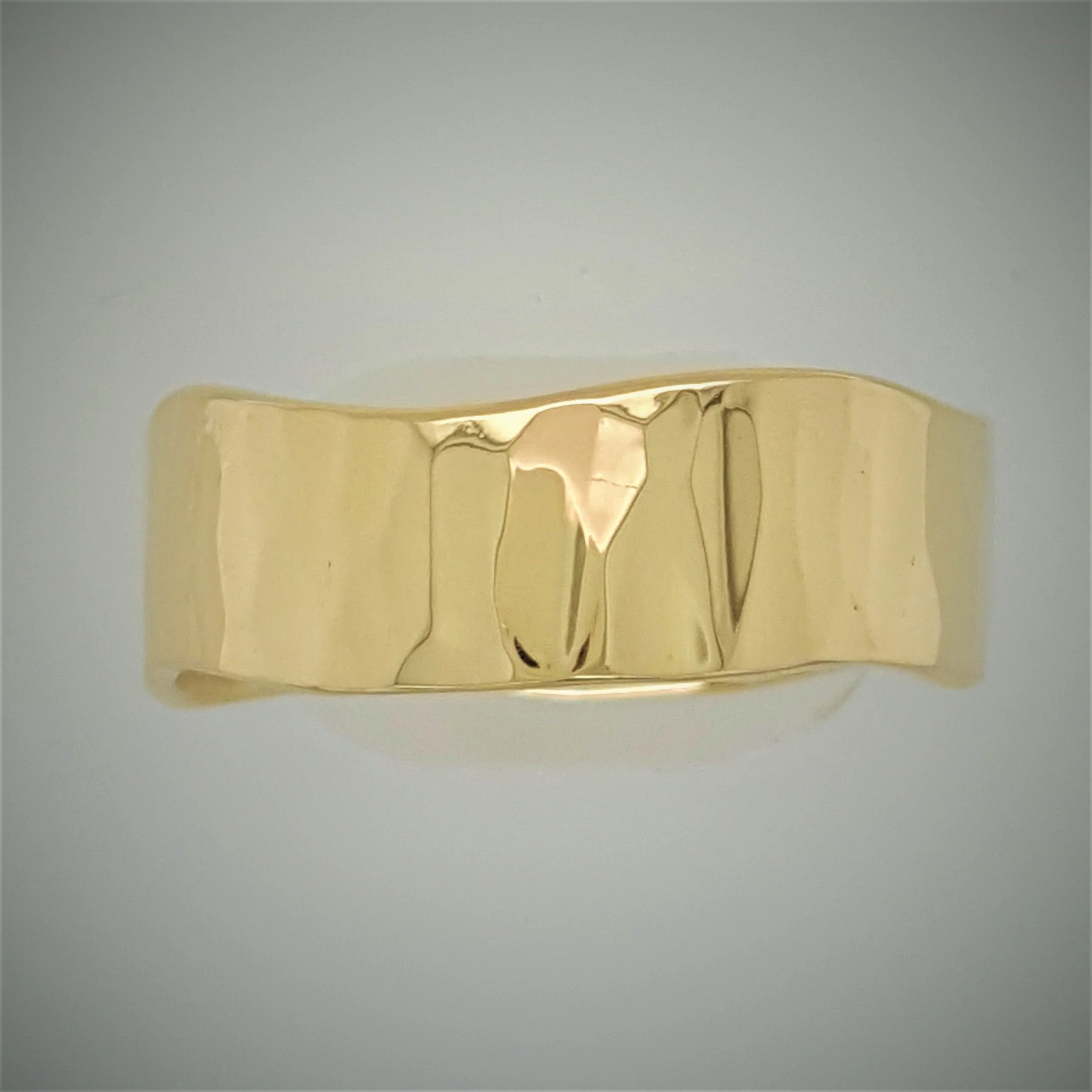 Hammered Men's Wave Band — Jon Thomas Fine Jewelry