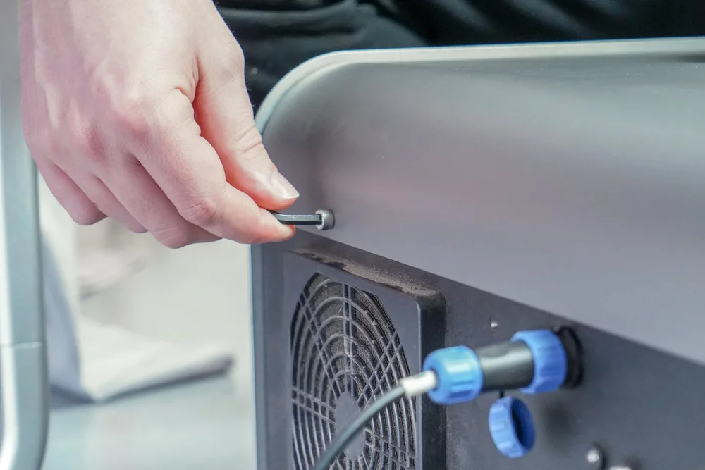 Cleaning the Water Inlet Filter — WAZER Support | The First Desktop ...