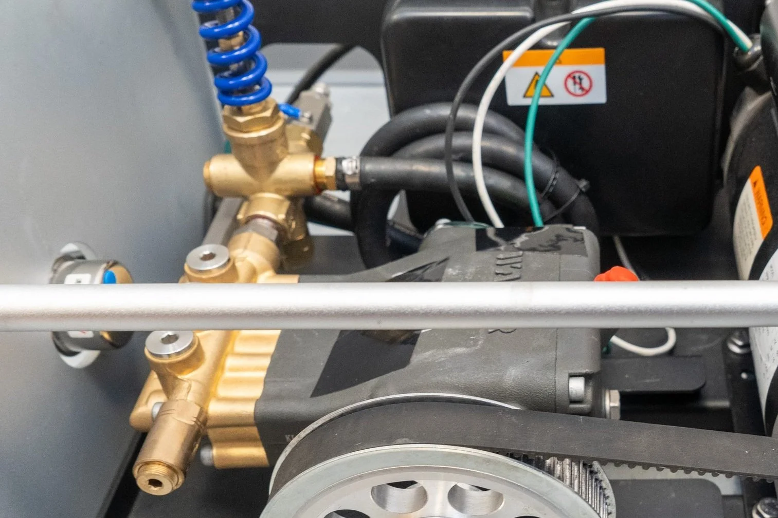 Pump Box Oil Change — WAZER Support | The First Desktop Waterjet.