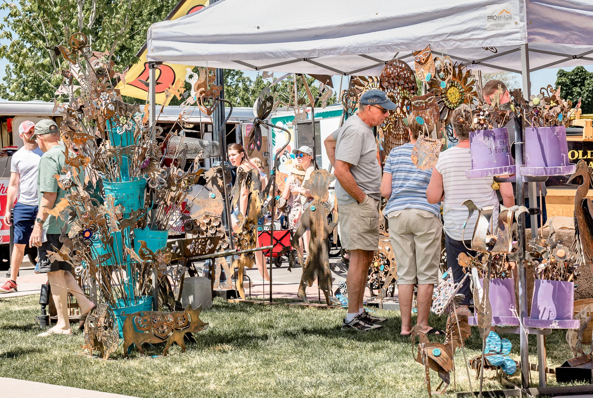 Mom's Celebrated at the Mother's Day Market — Indian Creek Plaza