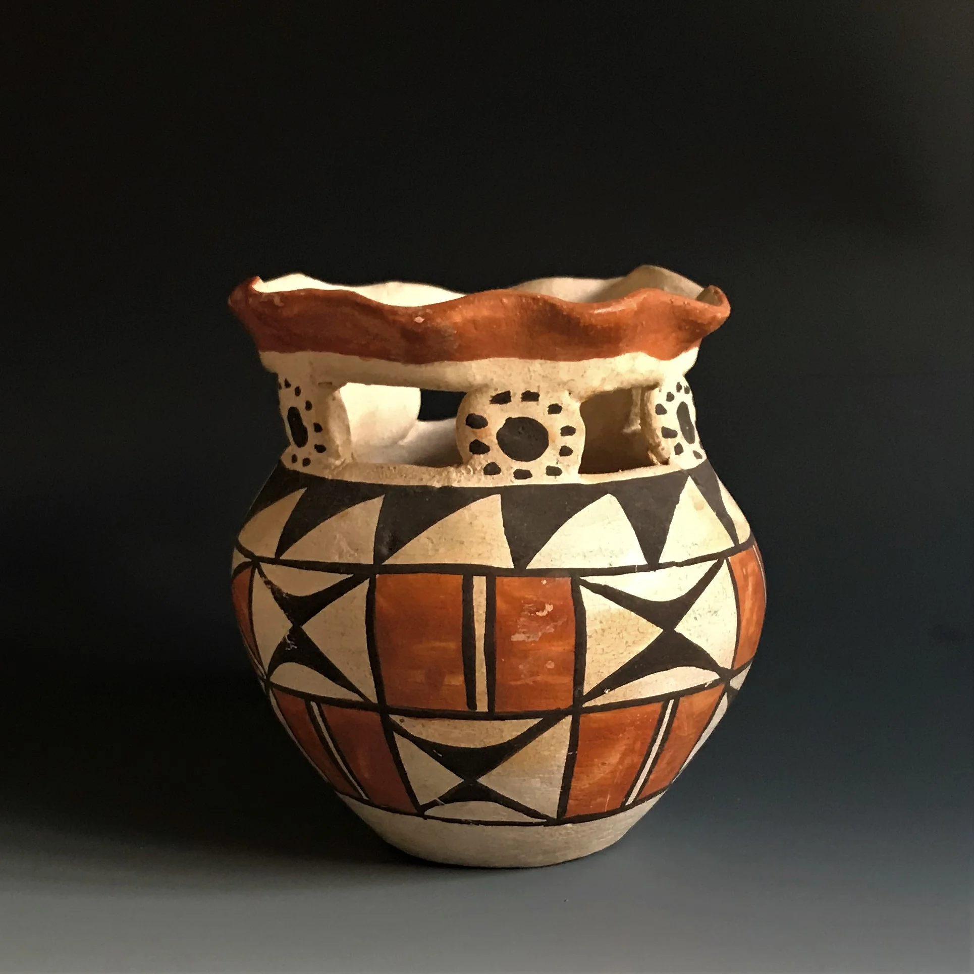 Vintage New Mexican Pueblo, Navajo Pottery & Ceramic Art at Kimosabé, Taos