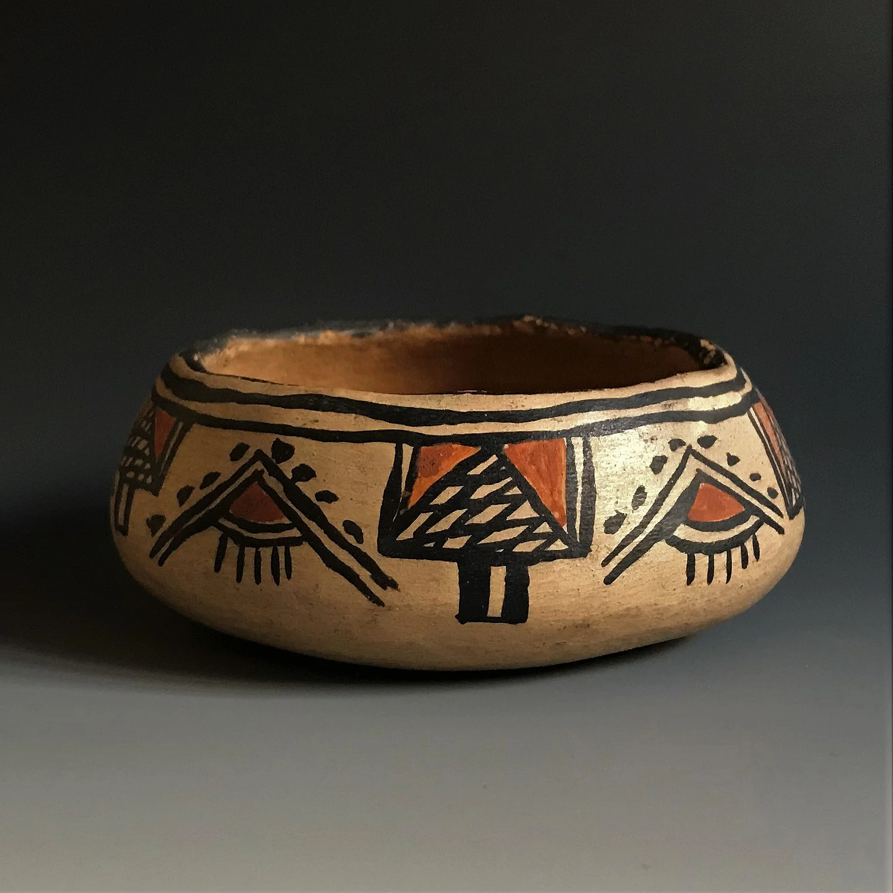 Vintage New Mexican Pueblo, Navajo Pottery & Ceramic Art at Kimosabé, Taos