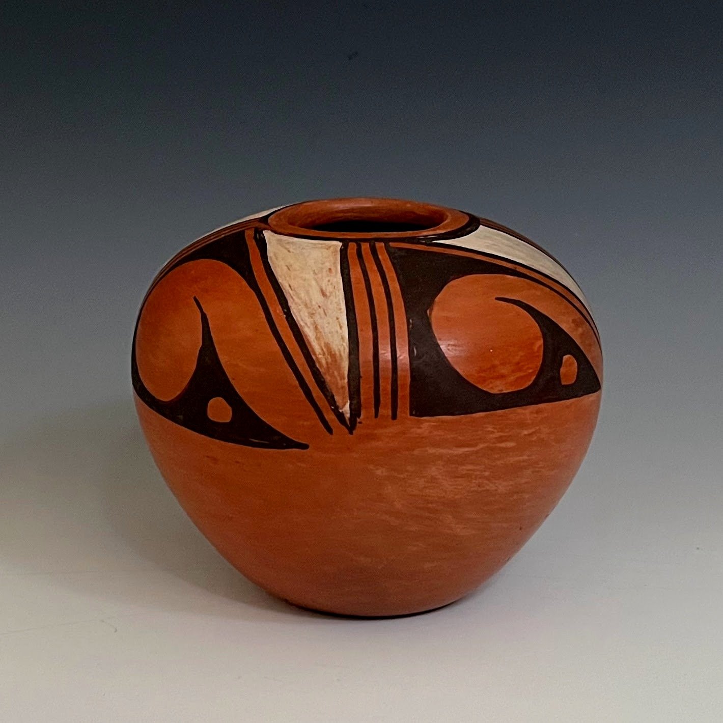 Vintage New Mexican Pueblo, Navajo Pottery & Ceramic Art at Kimosabé, Taos