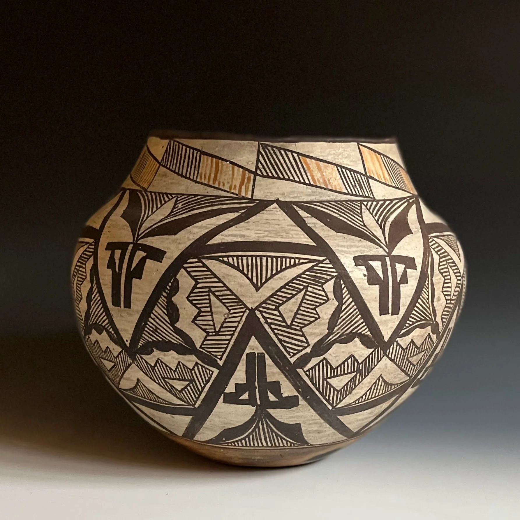Vintage New Mexican Pueblo, Navajo Pottery & Ceramic Art at Kimosabé, Taos