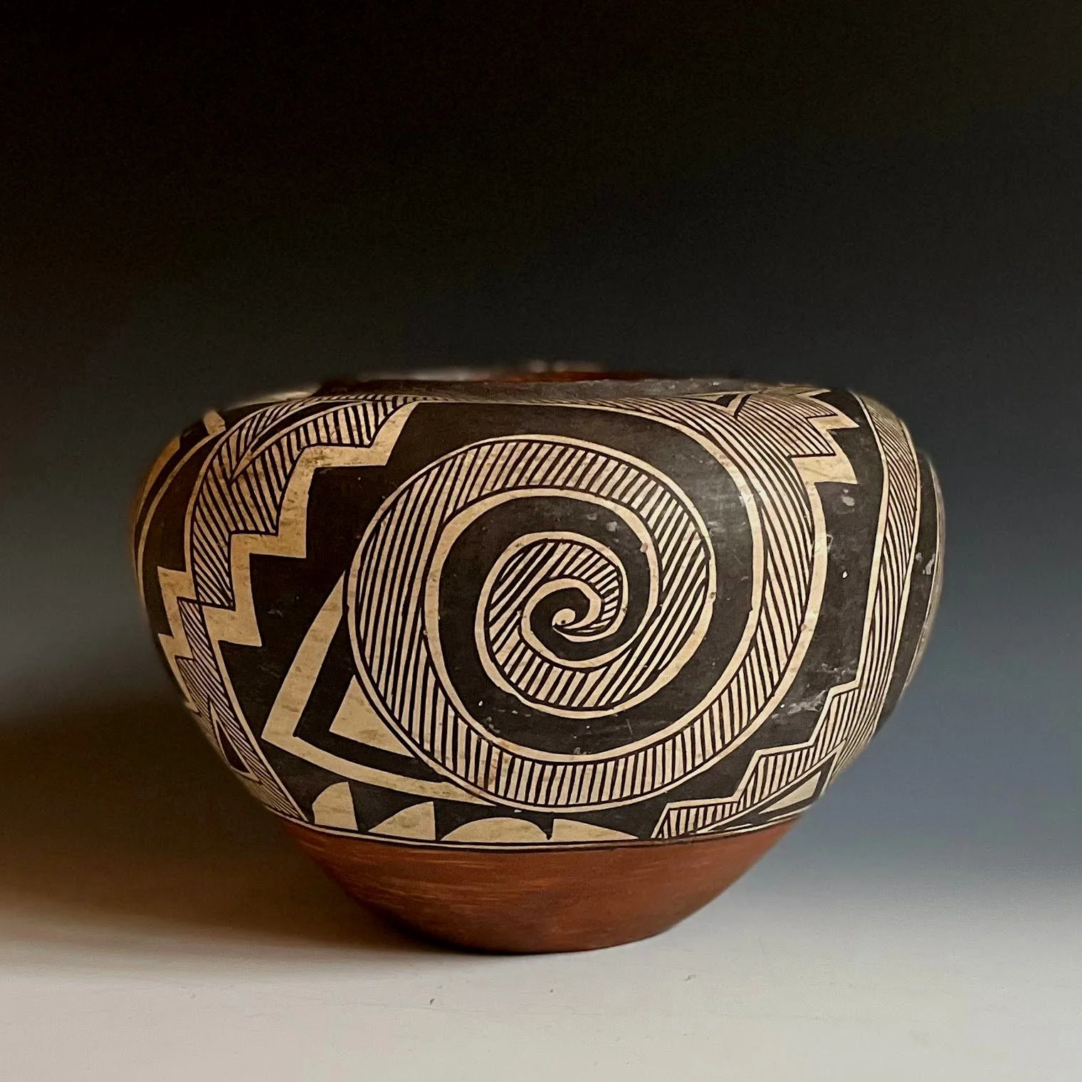 Vintage New Mexican Pueblo, Navajo Pottery & Ceramic Art at Kimosabé, Taos