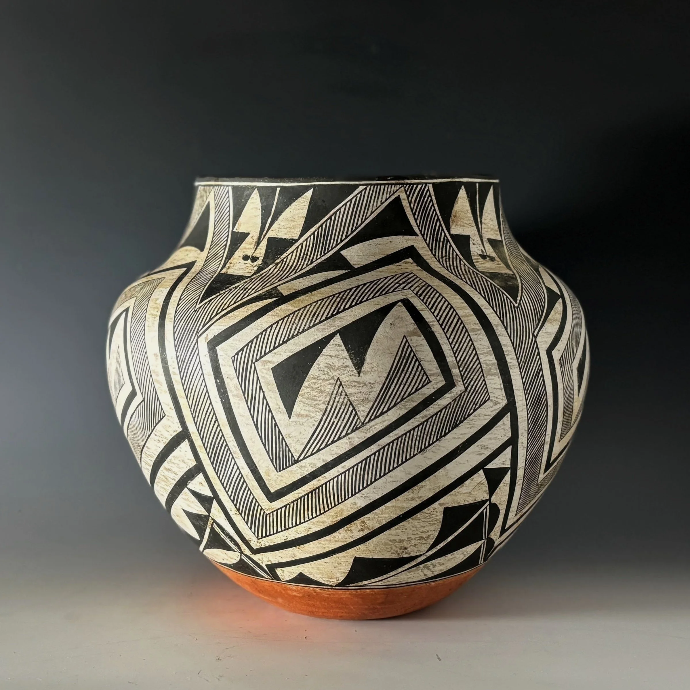 Vintage New Mexican Pueblo, Navajo Pottery & Ceramic Art at Kimosabé, Taos