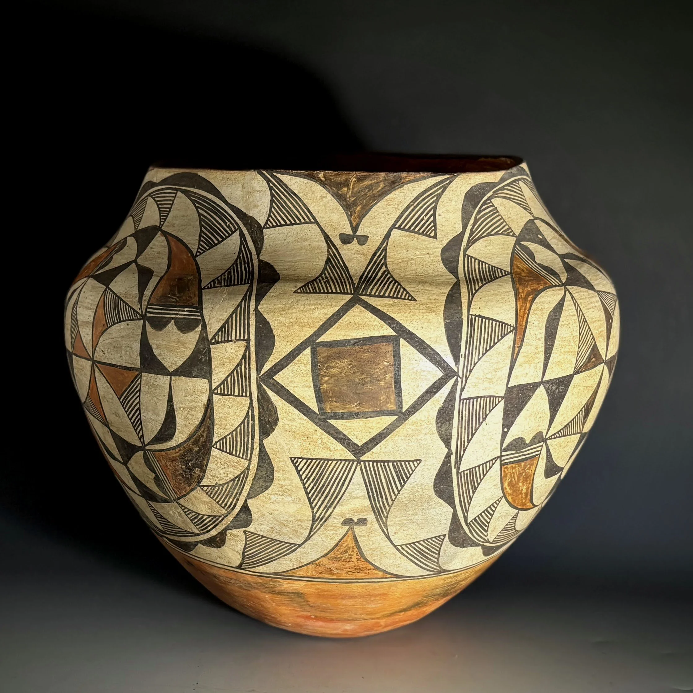 Vintage New Mexican Pueblo, Navajo Pottery & Ceramic Art at Kimosabé, Taos