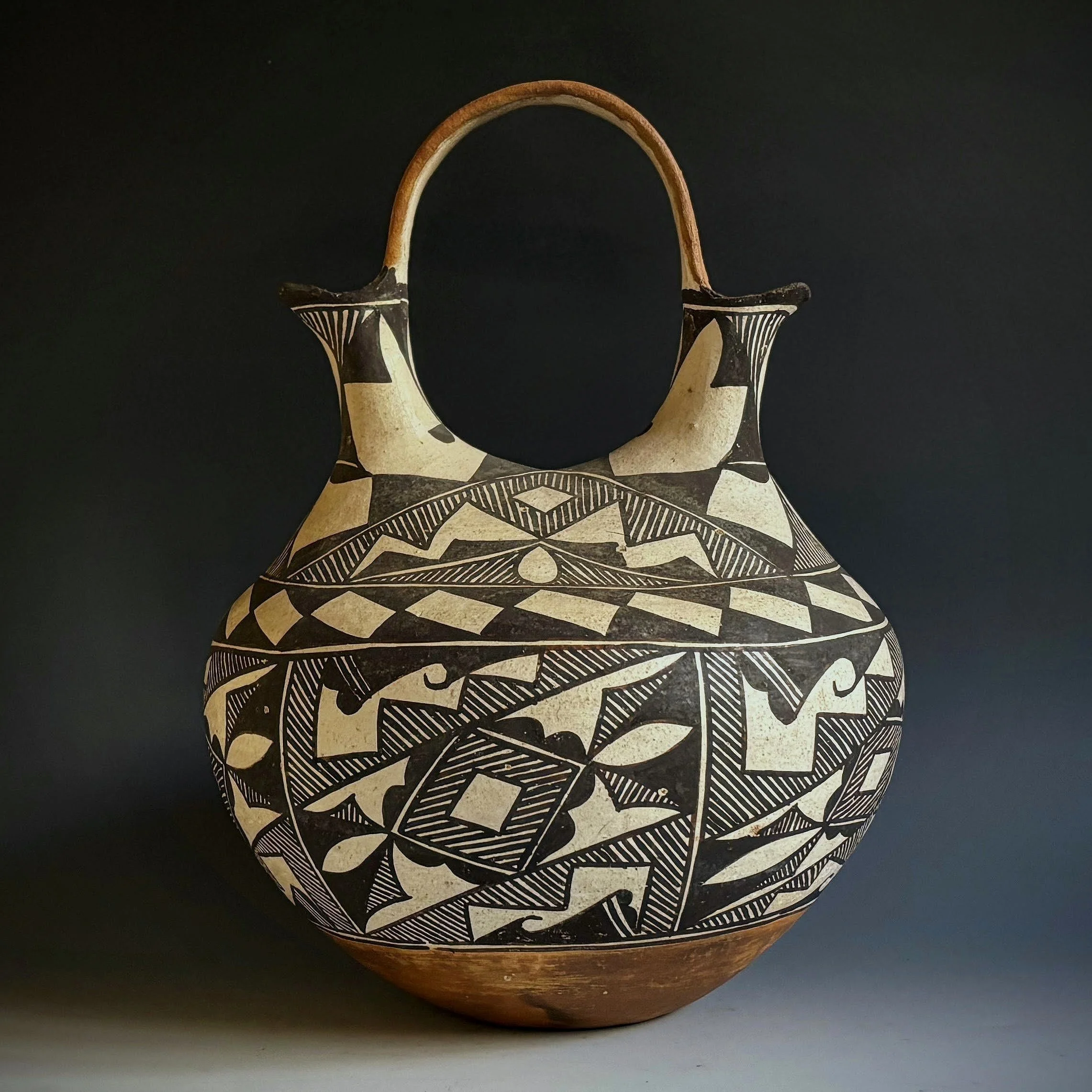 Vintage New Mexican Pueblo, Navajo Pottery & Ceramic Art at Kimosabé, Taos