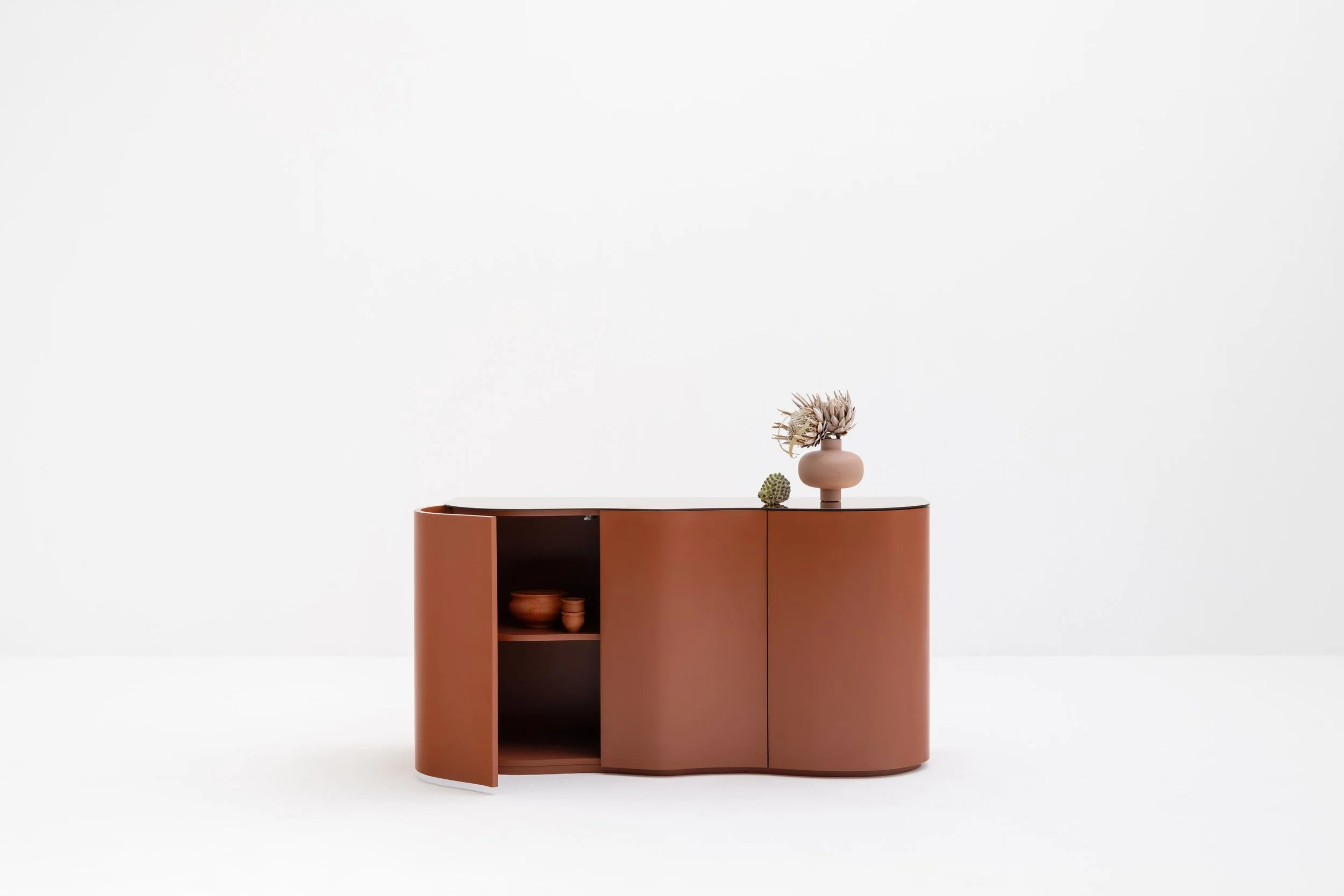 Reformia — The Line Concept