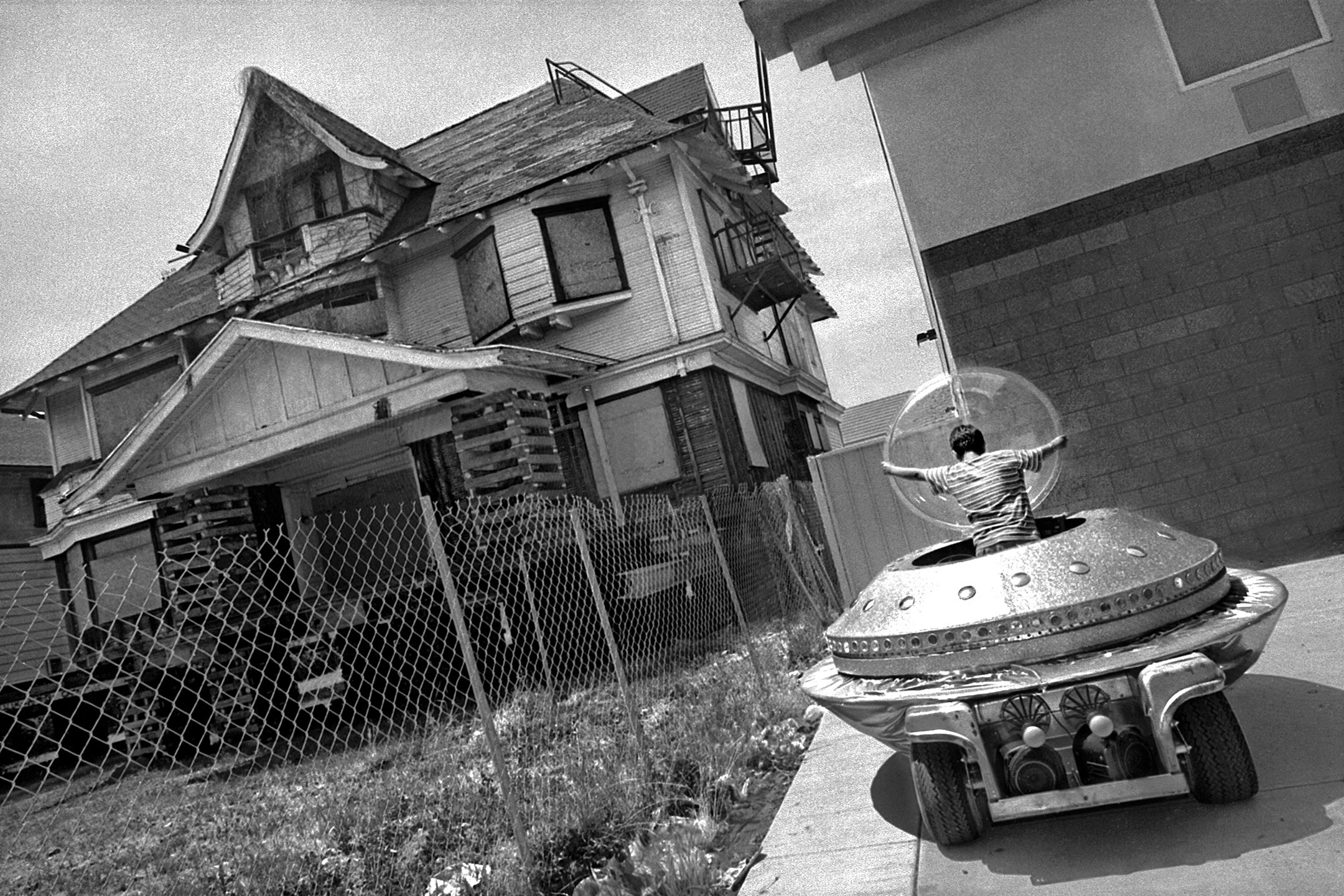 Interview: Thomas Alleman - A Dreamier View — Analog Forever Magazine