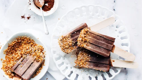 A Visual Feast of Artisanal Popsicles and Ice Cream Creations — Beach ...