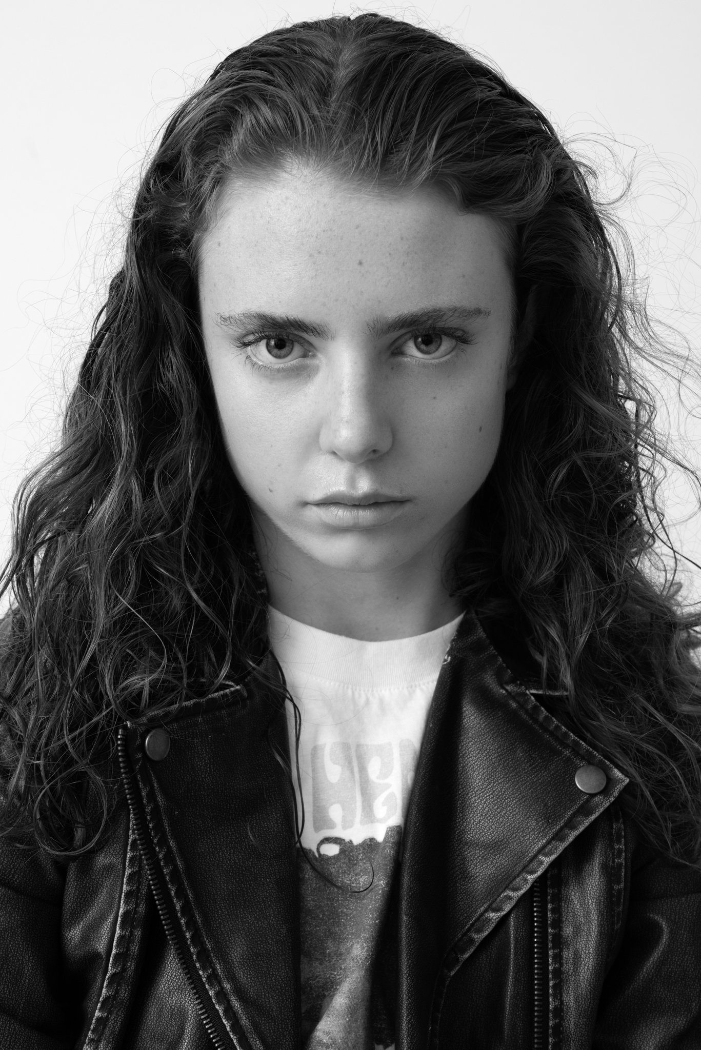 WOMEN — JONES MODEL MANAGEMENT