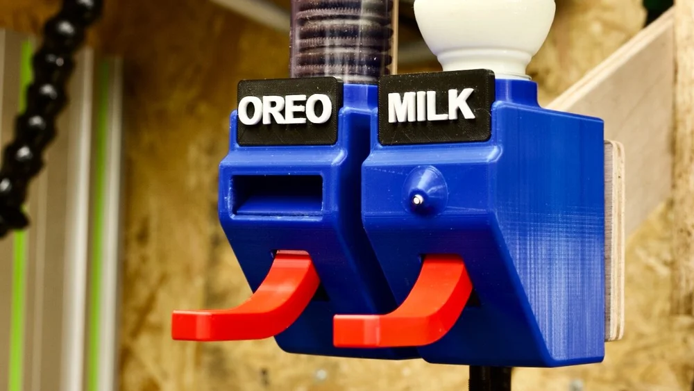 The hands-free Oreo and Milk dispenser - Plans & 3D models — The ...