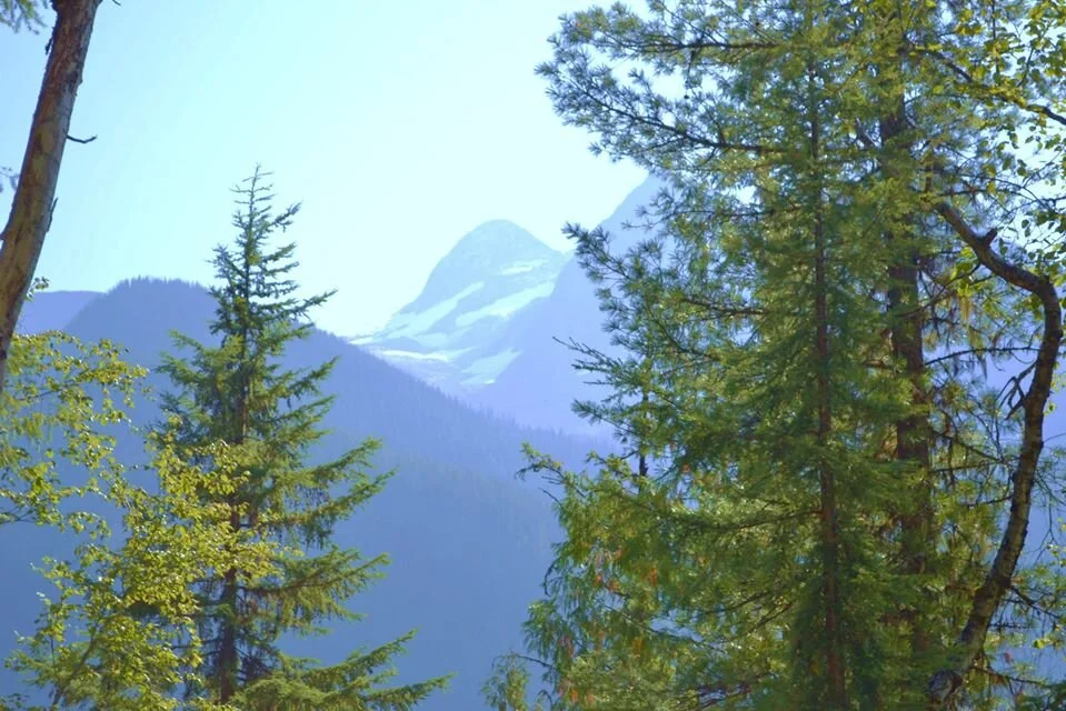 Spectrum Lake Hike — Exploratory Glory Media Travel and Lifestyle Blogs ...