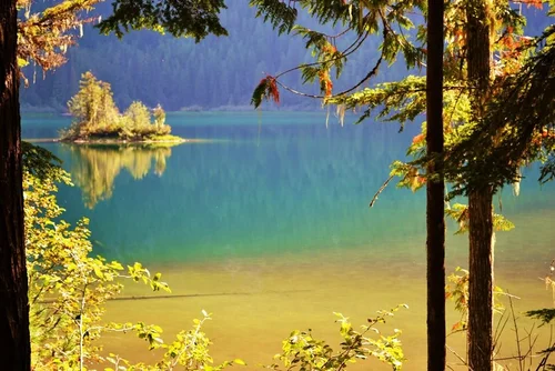 Spectrum Lake Hike — Exploratory Glory Media Travel and Lifestyle Blogs ...