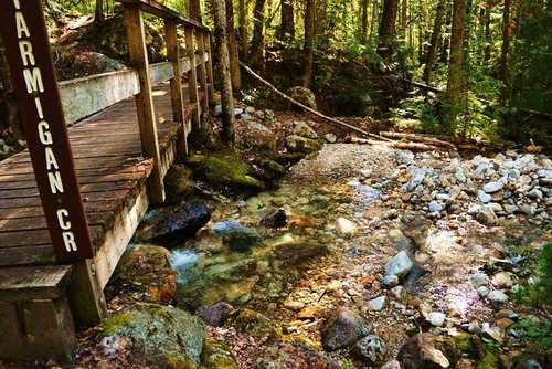 Spectrum Lake Hike — Exploratory Glory Media Travel and Lifestyle Blogs ...