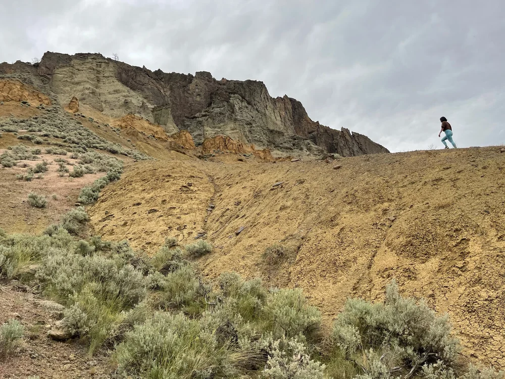 Cinnamon Ridge Hike, Kamloops — Exploratory Glory Travel Blog