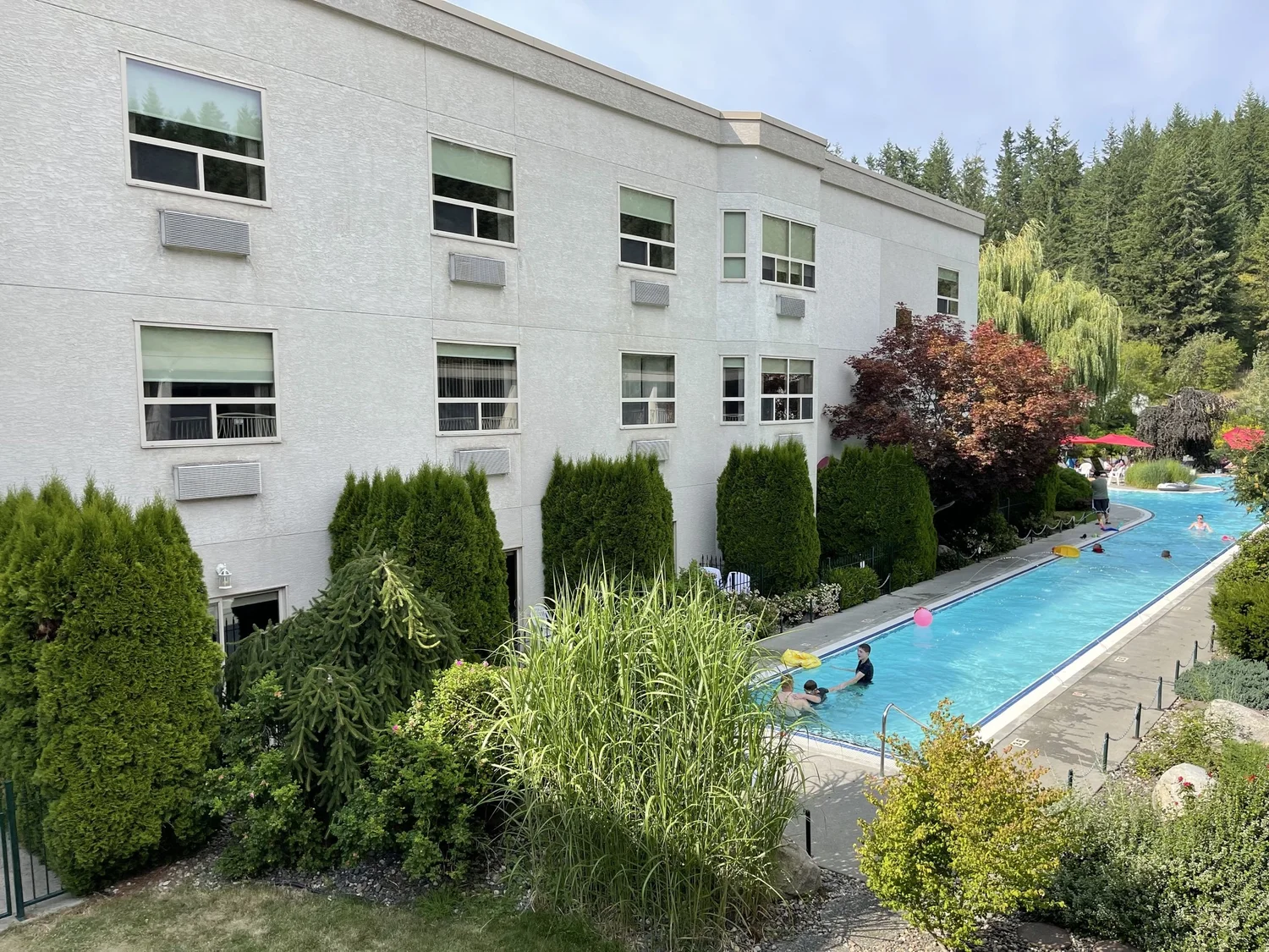 Guide to Travel Salmon Arm, British Columbia — Exploratory Glory Media ...