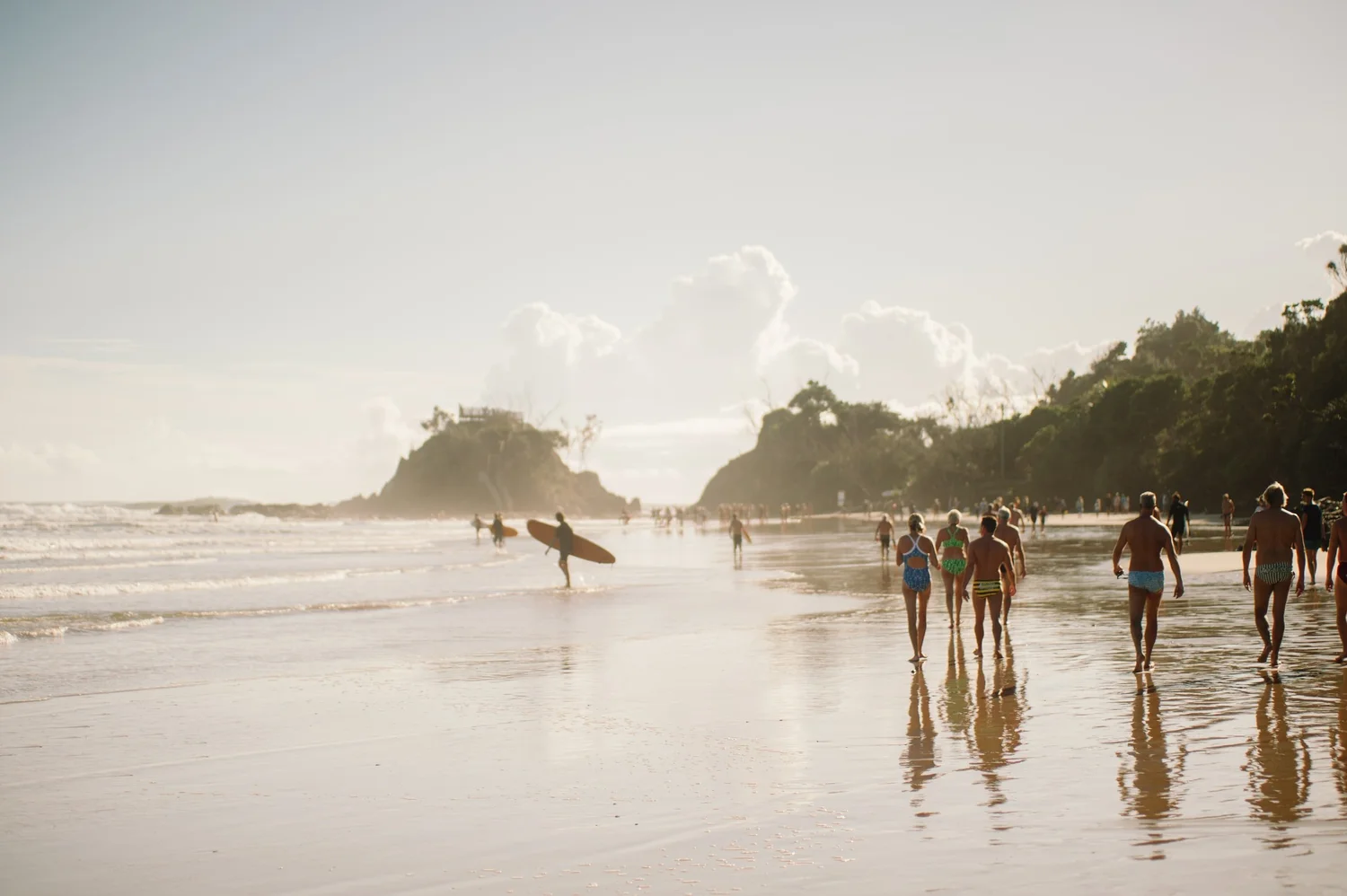 Beachside Bliss In Byron Bay: Experiencing Australia's Most Iconic ...