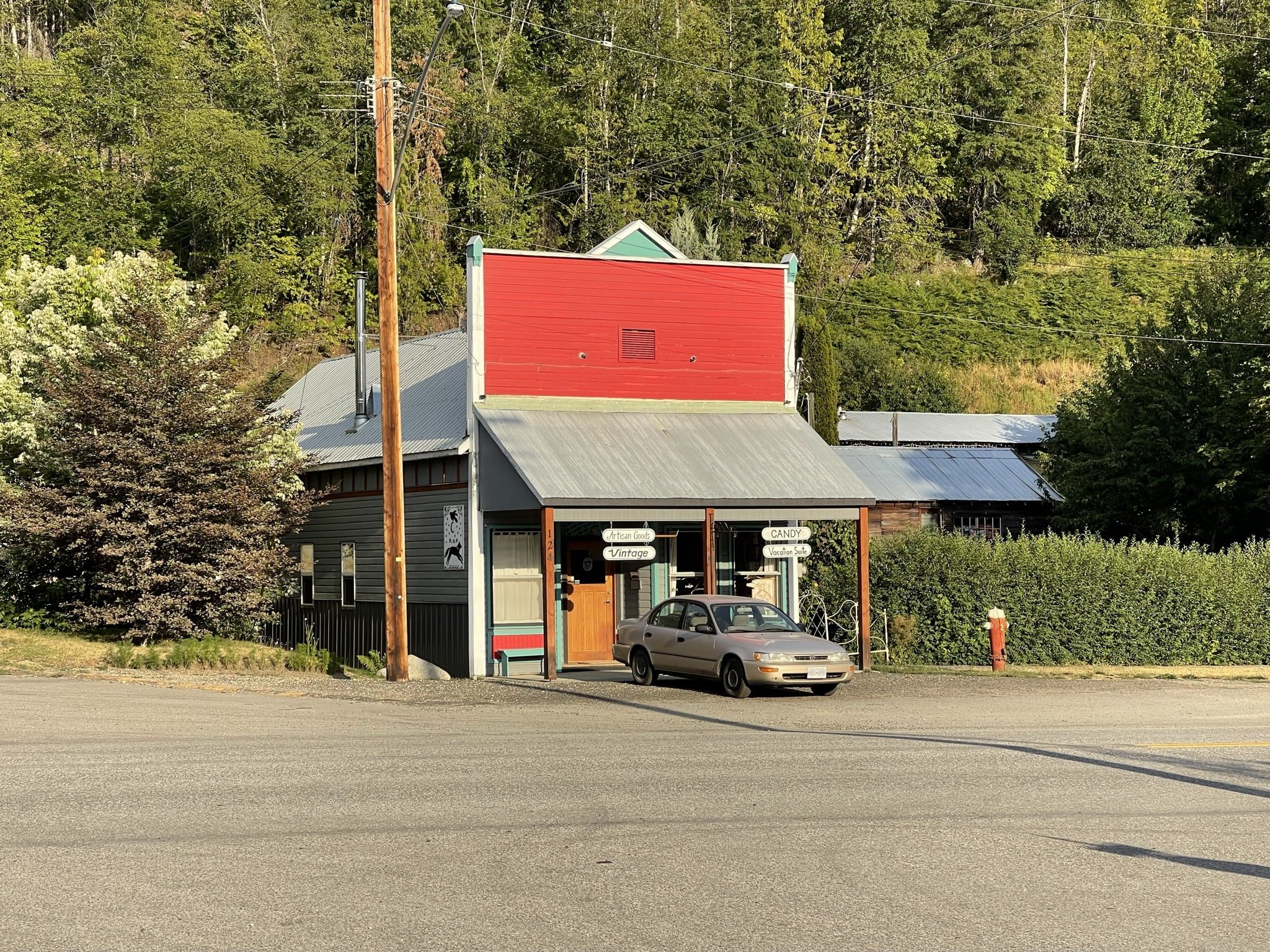 Guide to Travel Silverton, British Columbia — Exploratory Glory Media ...