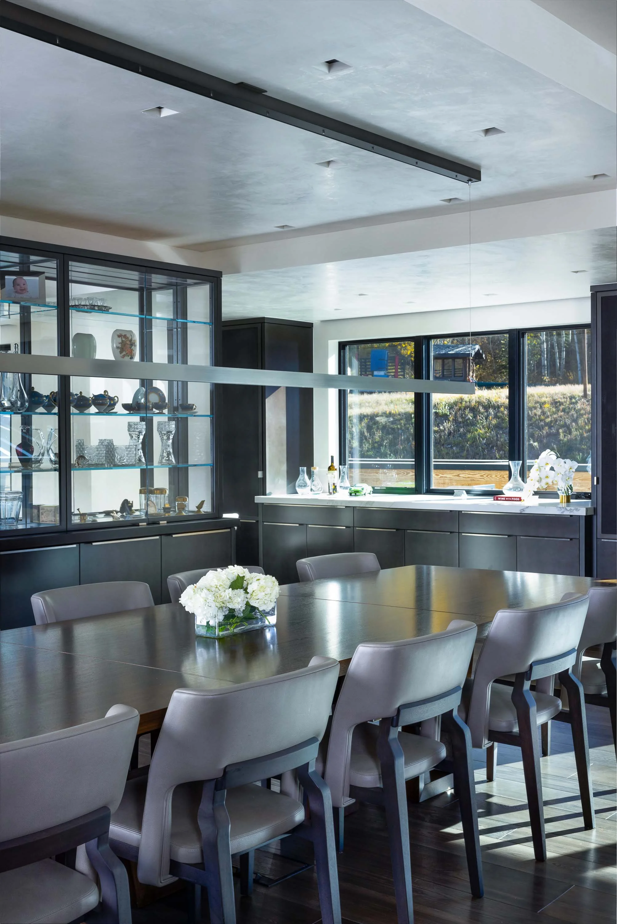 Modernized Retro — Studio James | Vail Valley Mountain Modern Interior ...