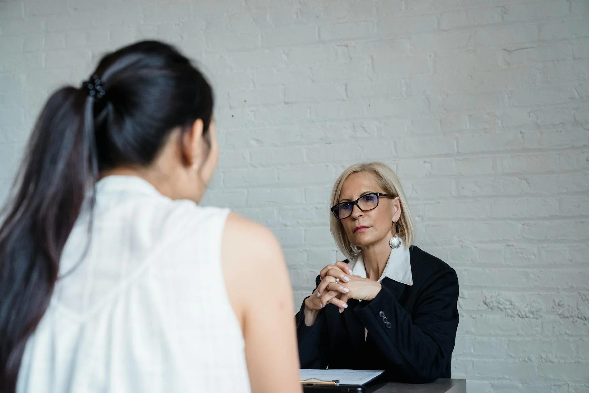 8 Interview Tips on Tell Me About Yourself Questions — Persuasive ...