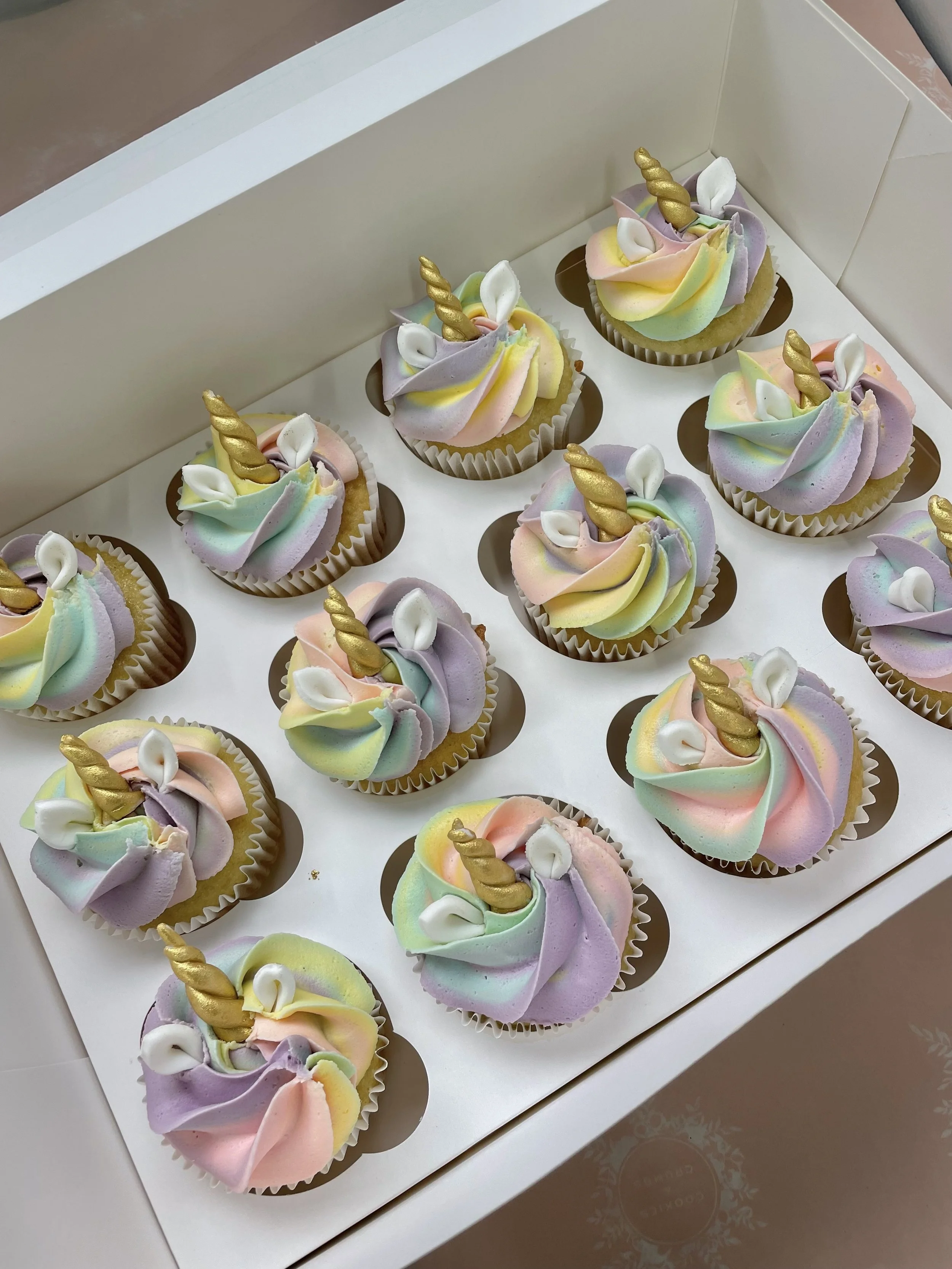 RAINBOW UNICORN CUPCAKES — Cookies & Crumbs
