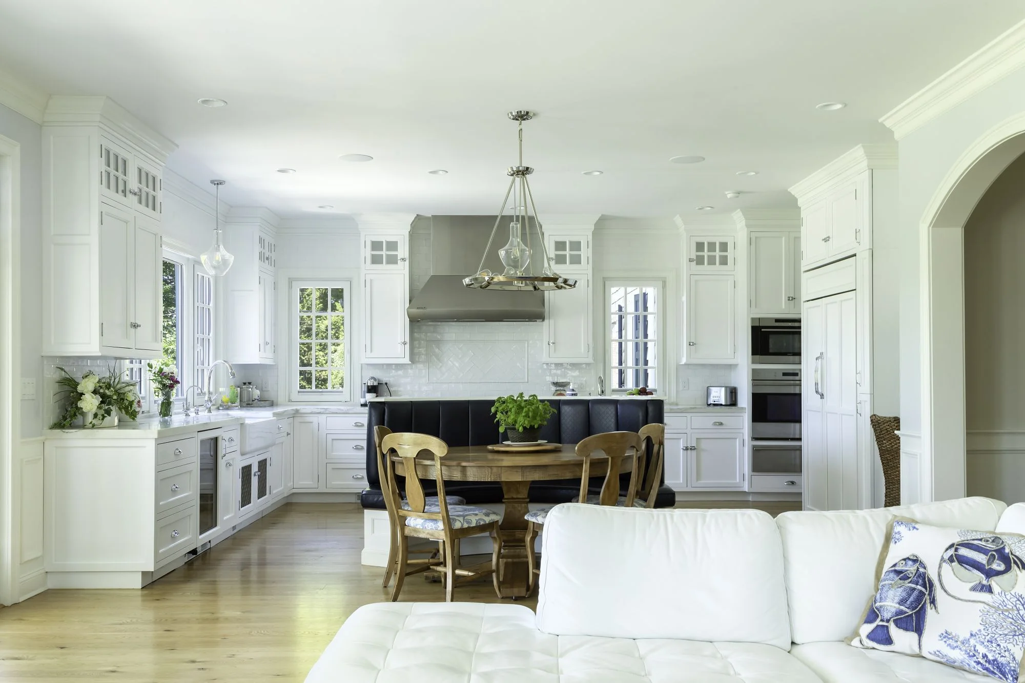 Warm And Welcoming - Best Custom Kitchens In Long Island | Showcase ...