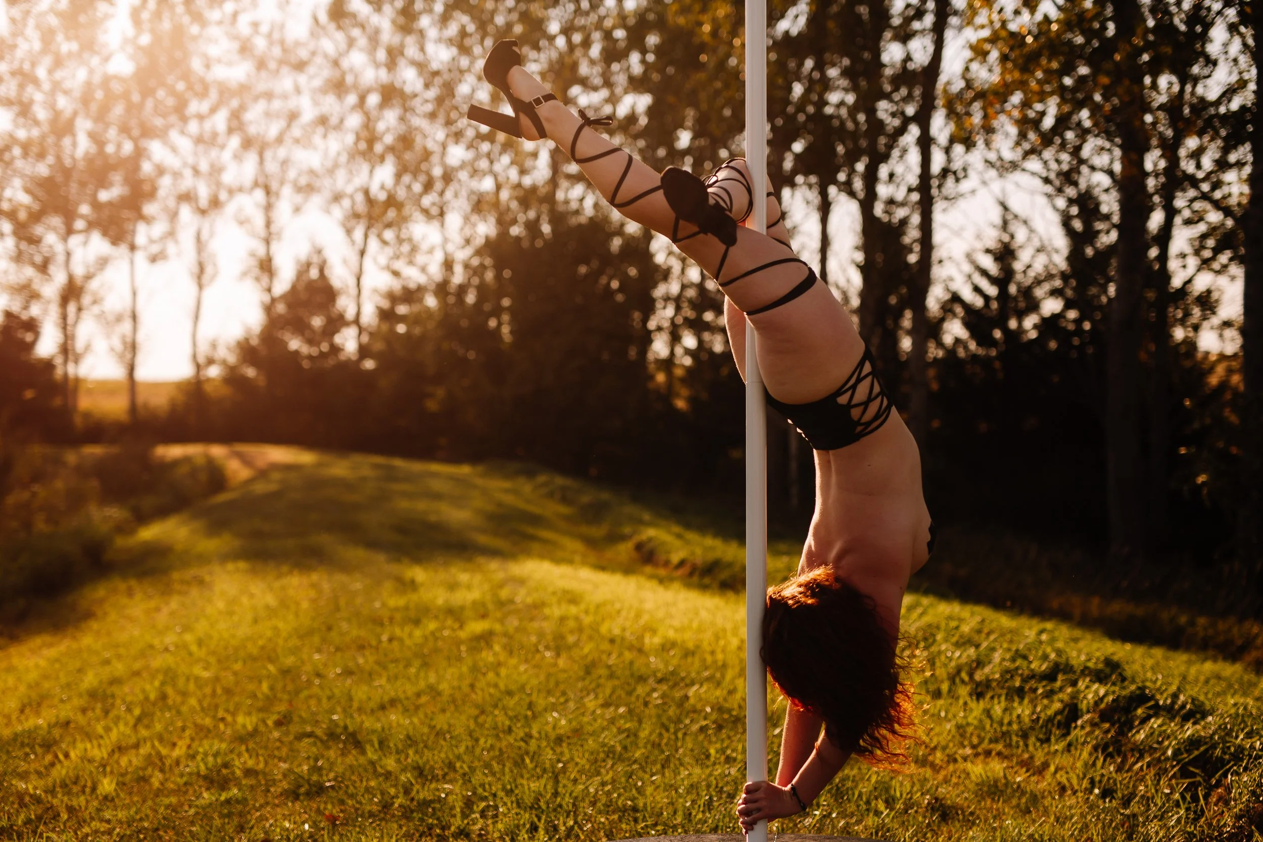 Happy Holidays from Boudoir by Lexy! | Outside Pole Dance Boudoir ...