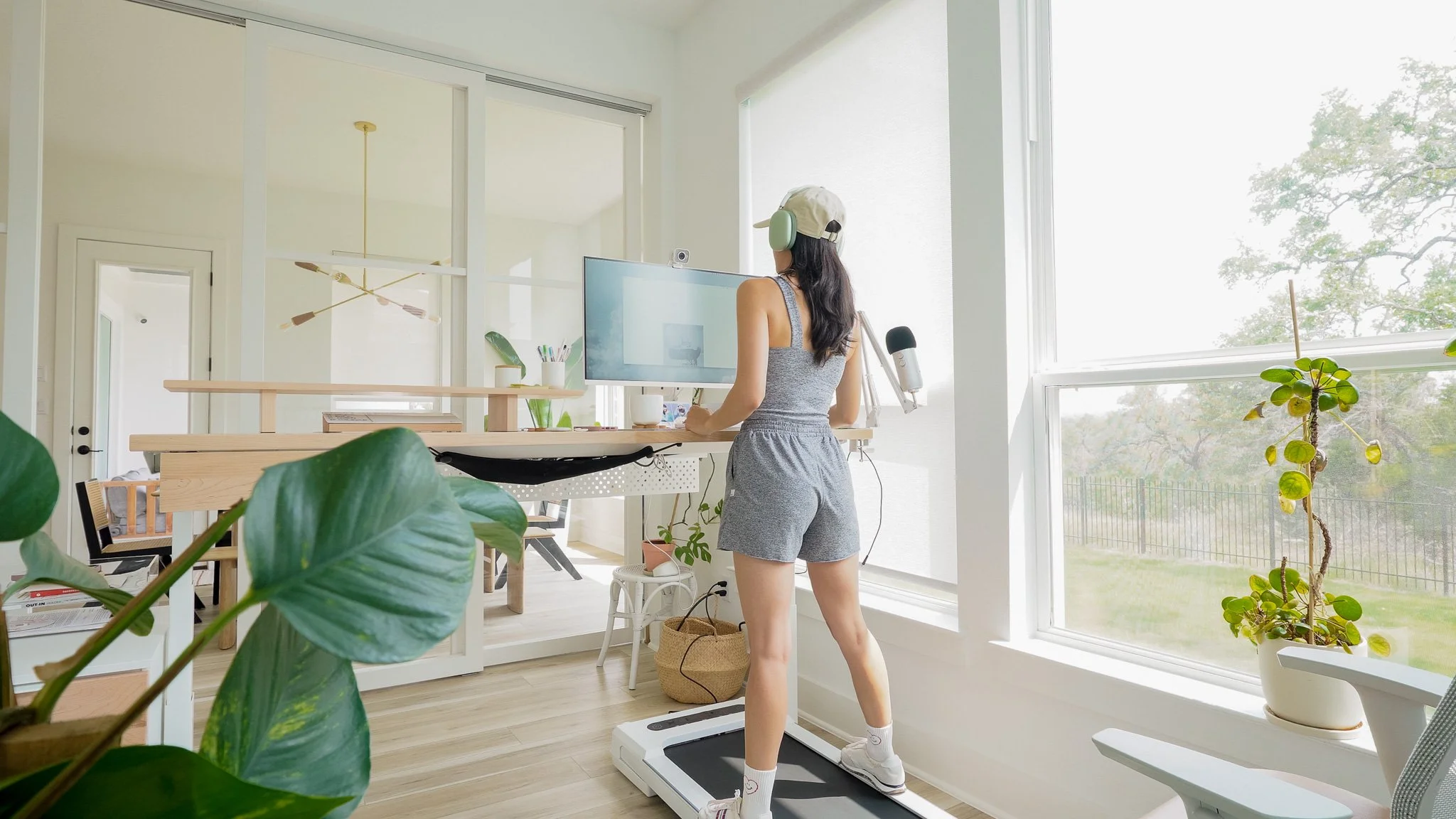 Minimal Desk Tour | Calm, Creative, & Productive Setup — Jules Acree