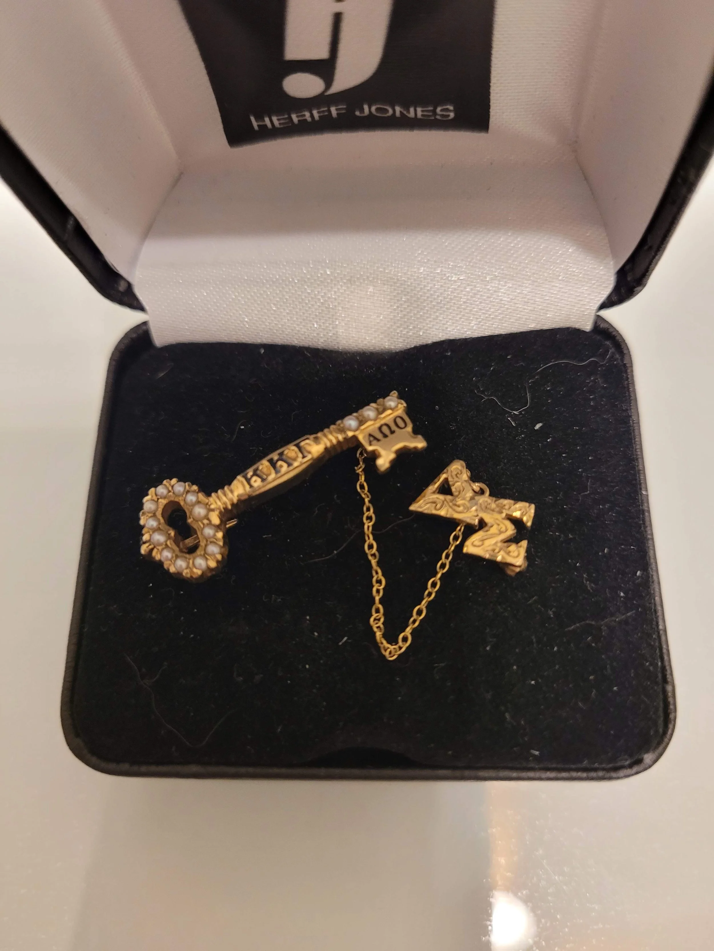 The Golden Key of Kappa Kappa Gamma